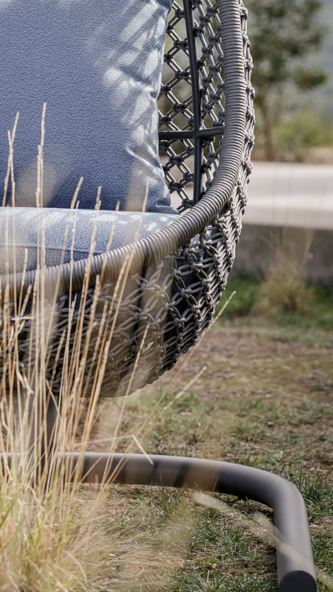 HANGING CHAIR | MOMA COLLECTION - SKYLINE DESIGN