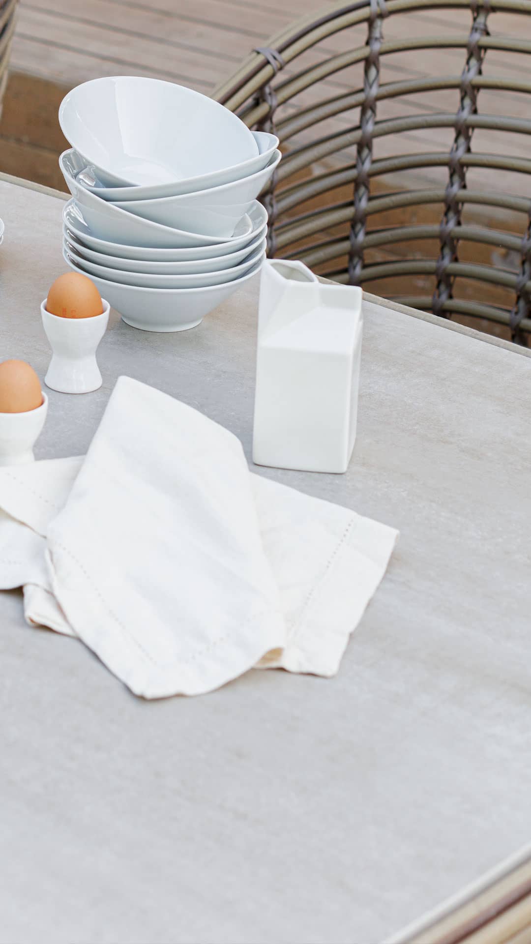 RUBY DINING TABLE 120x120 | RUBY COLLECTION - SKYLINE DESIGN