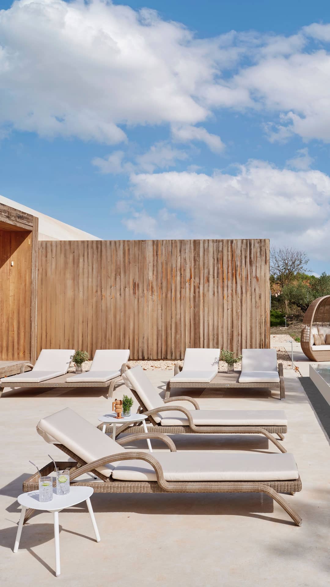 ARENA Collection - SKYLINE DESIGN | Premium Outdoor Furniture