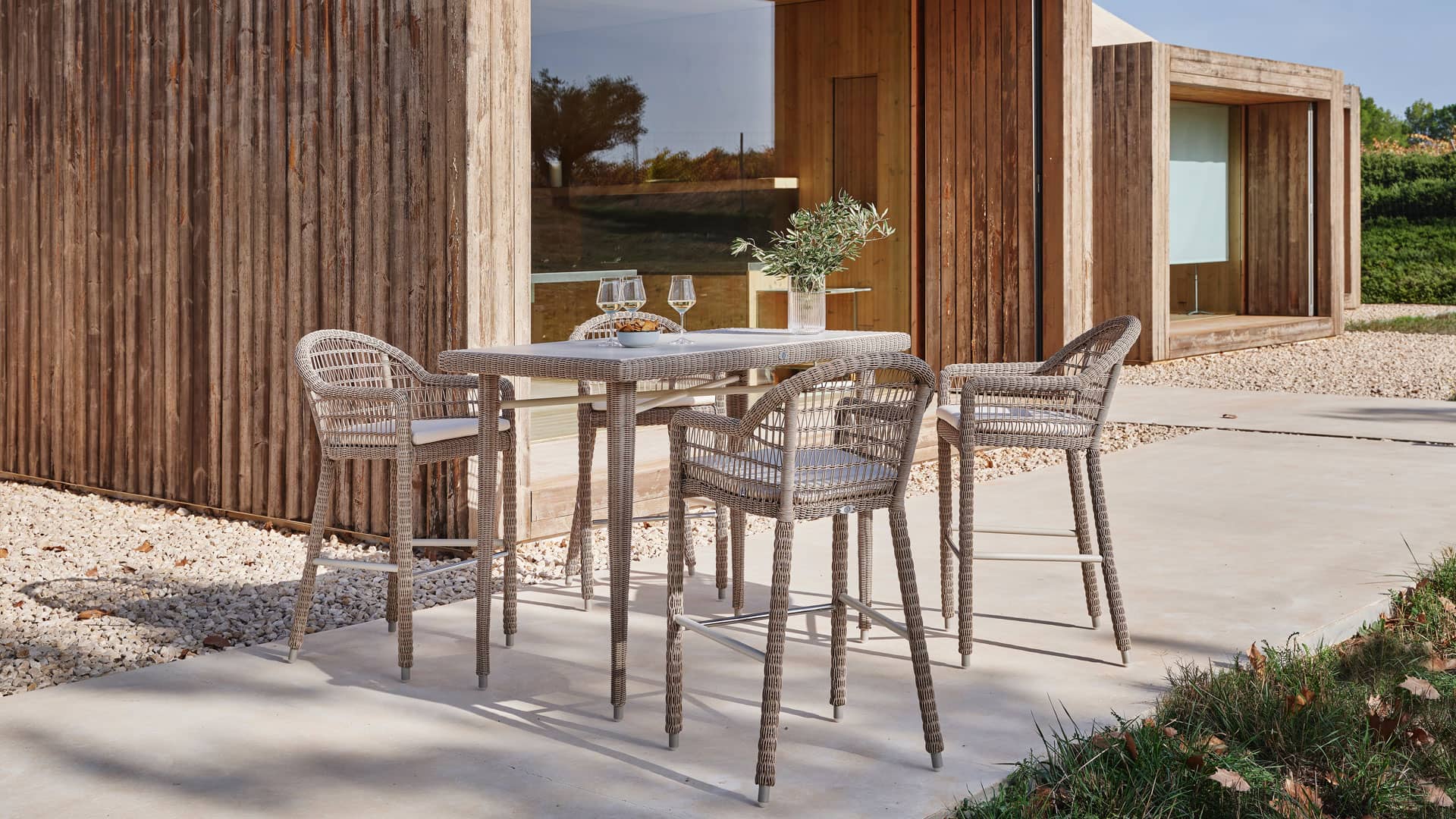 ARENA Collection - SKYLINE DESIGN | Premium Outdoor Furniture