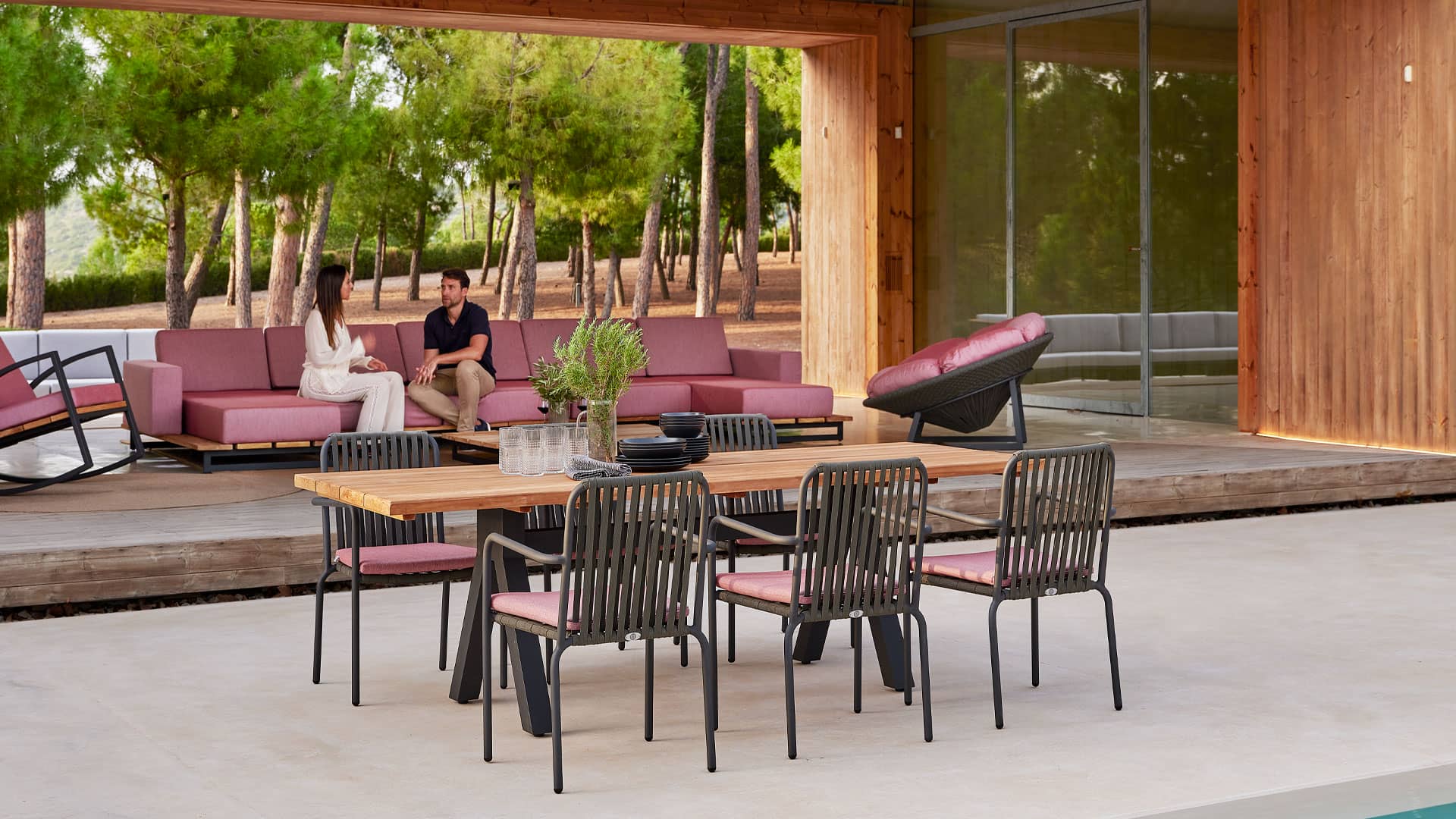 ONA Collection - SKYLINE DESIGN | Premium Outdoor Furniture