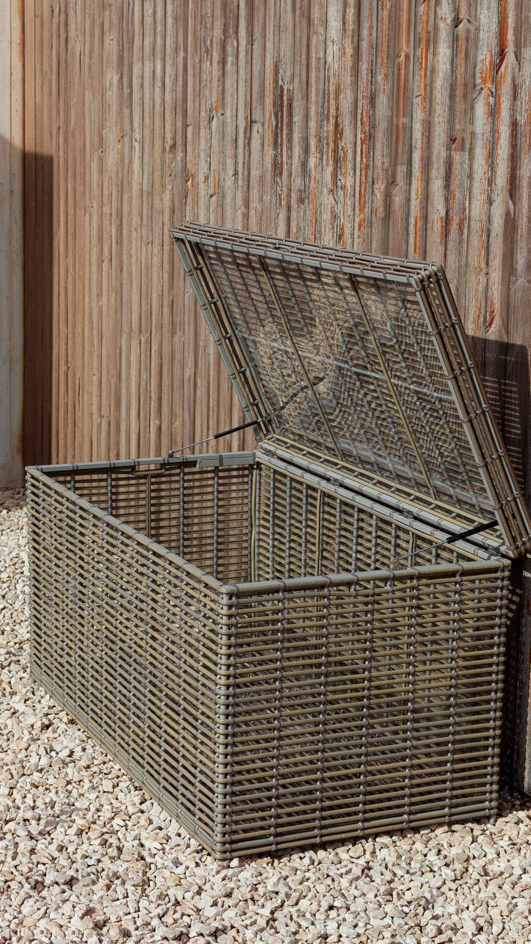 RUBY Collection - SKYLINE DESIGN | Premium Outdoor Furniture